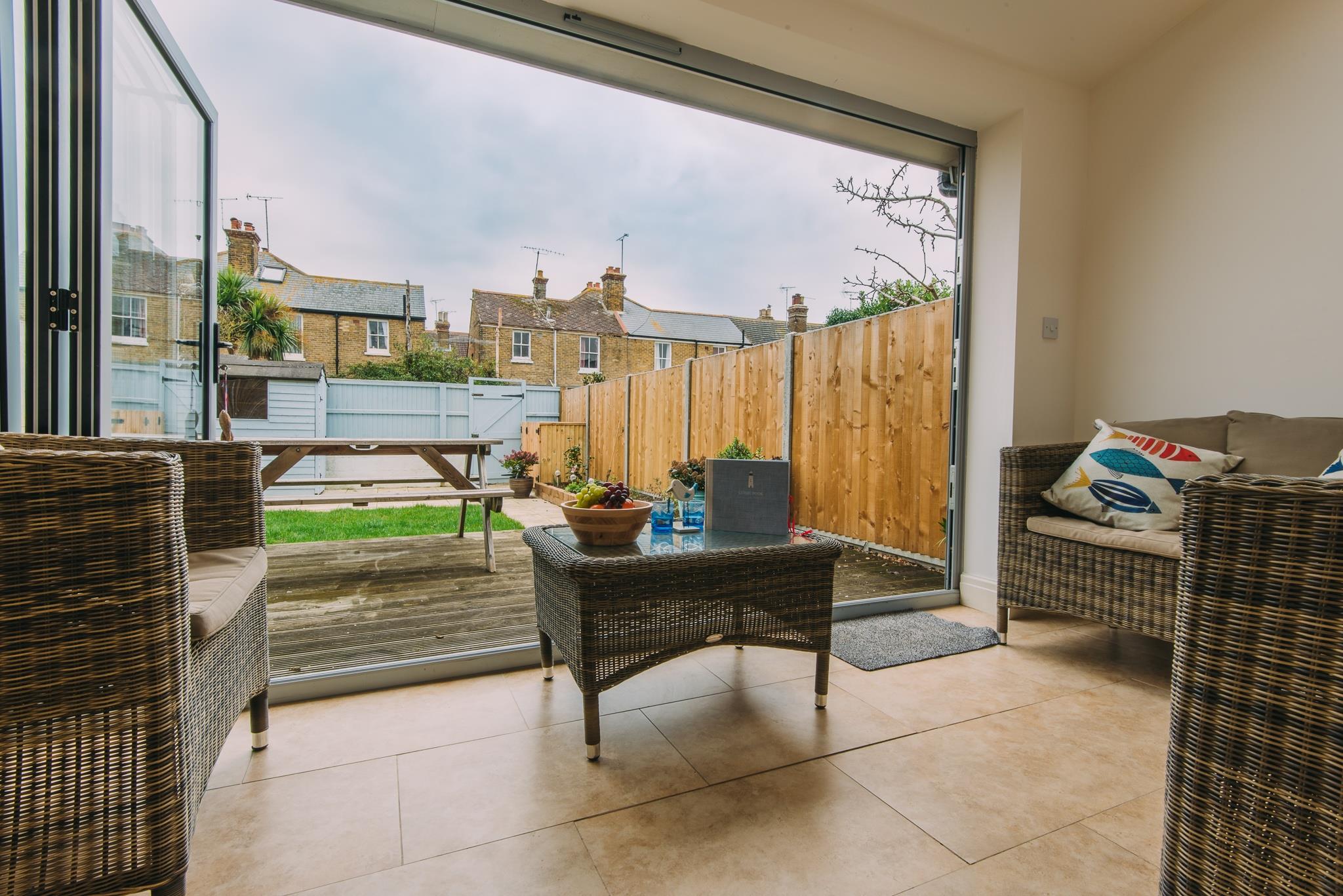 Periwinkle Cottage - Visit Canterbury